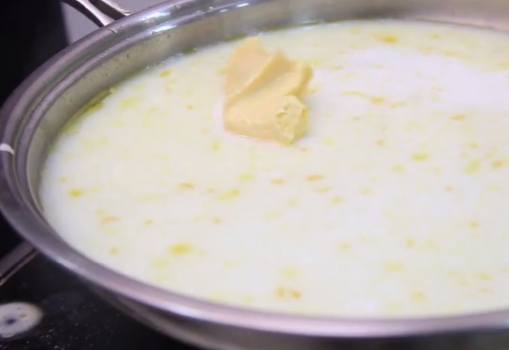 Receta De Pasta Hervida En Leche Con Queso Parmesano | Delicias Blog